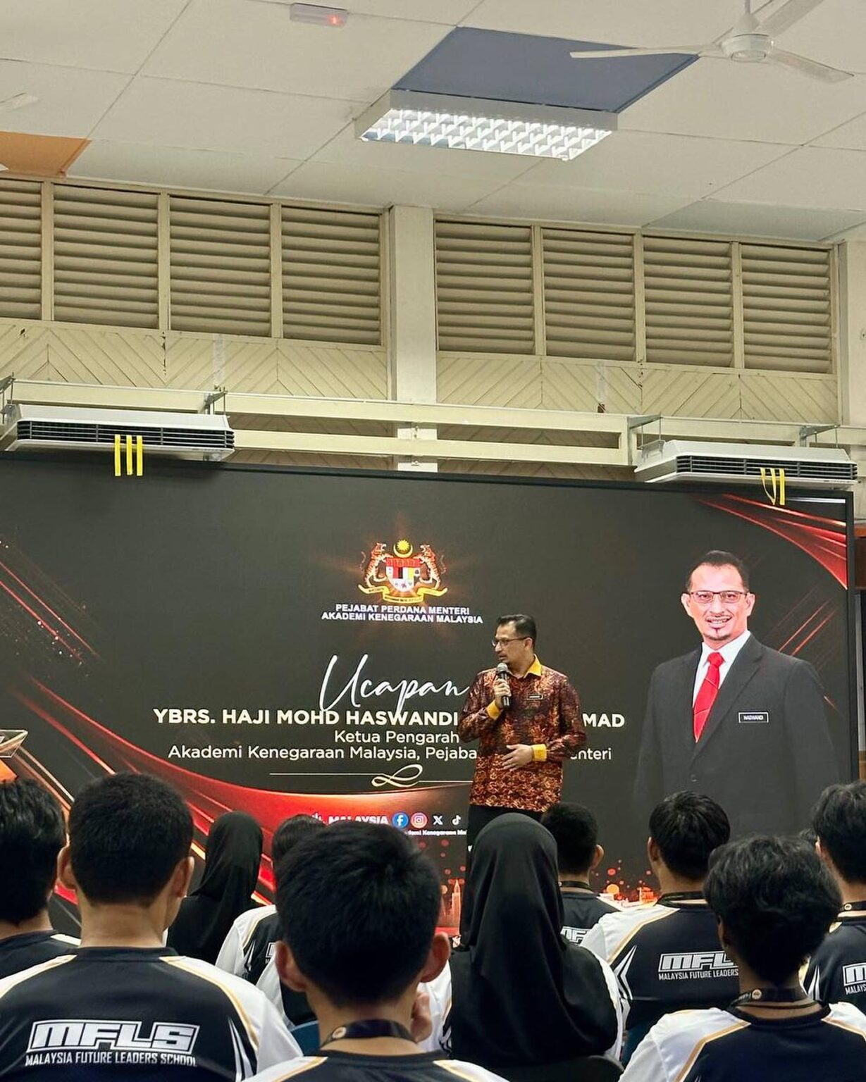 Program Malaysia Future Leaders School (MFLS) Tier 2 Edisi 2024 - IIUM ...