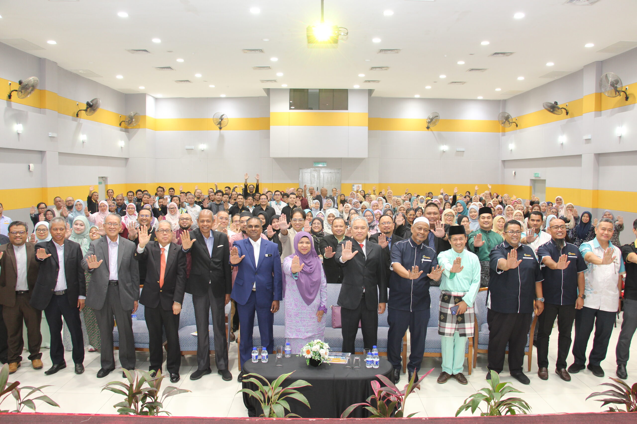 IIUM Holdings Teguh Komited Bendung Rasuah Menerusi Integrity Day 2025 ...